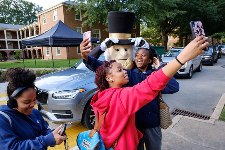 New Undergraduate Students (Class of 2029) | Wake Forest University