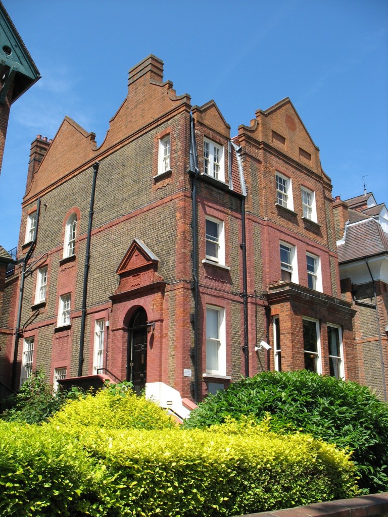 Everyday Chemistry Taught in London at Worrell House | Parents & Families