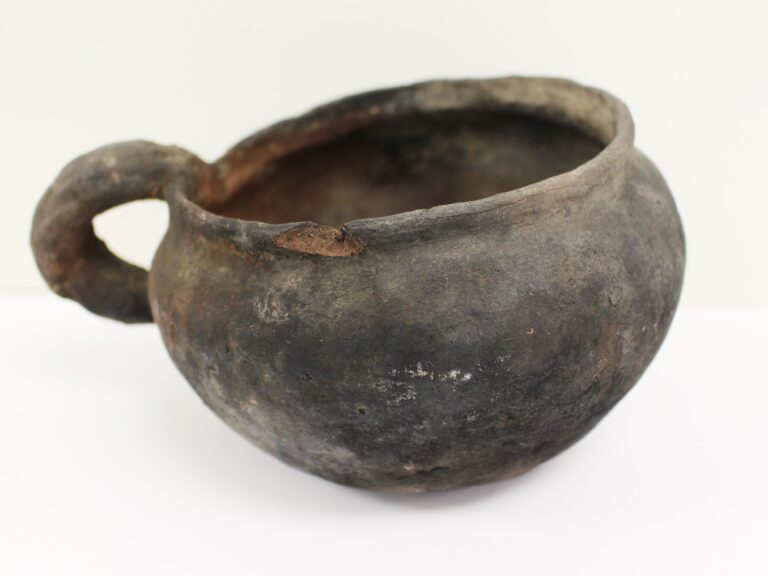 Pottery - Timothy S. Y. Lam Museum of Anthropology